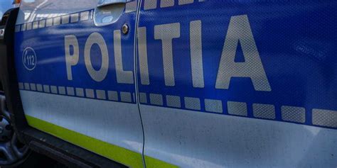 Copil lovit de o mașină de poliție condusă de un tânăr din Dej