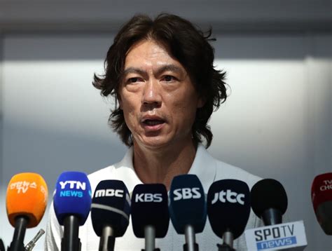 저는 저를 버렸습니다 충주맨 또홍명보 패러디 반전 반응 한국경제