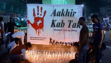 Amid Targeted Killings Kashmir Witnessing Another Exodus The New