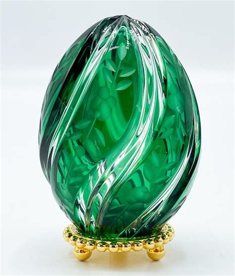 House Of Faberge Imperial Emerald Faberge Egg On Golden Catawiki