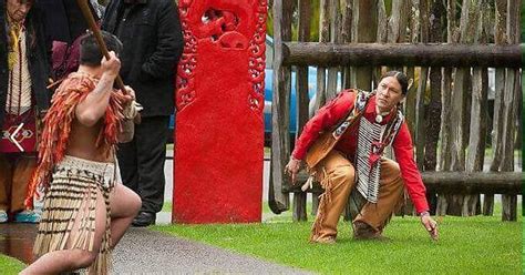 Apache Meets Moari Rpics