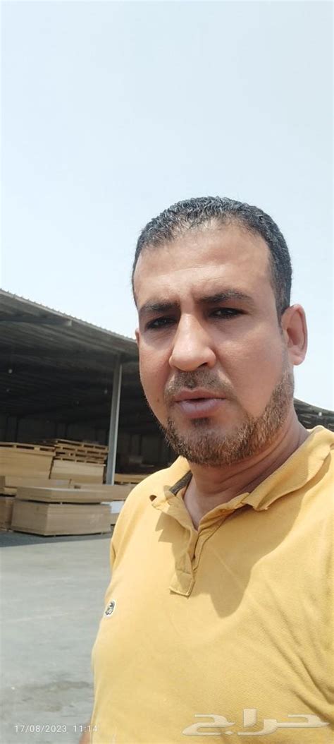 نجار ديكورات وموبيليا وابواب وجميع انواع الصيانه موقع حراج