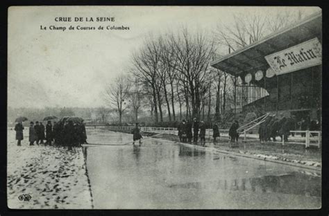 1945 à 1980 Stade départemental YVES DU MANOIR