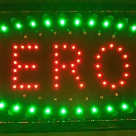 Letreiro luminoso SERVIÇOS Março Clasf
