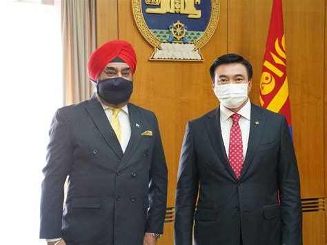 Энэтхэгийн Элчин сайдтай уулзлаа Business Insider