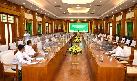 ကချင်ပြည်နယ်ဝန်ကြီးချုပ်ဦးခက်ထိန်နန် ပြည်နယ်အဆင့်ကော်မတီ လုပ်ငန်းညှိန