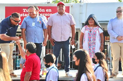 Realizan acto cívico y desfile conmemorativo al 16 de septiembre en CSL