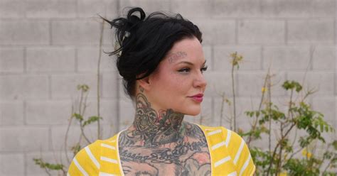Instagram Model Heidi Lavon Breaks Societal Norms