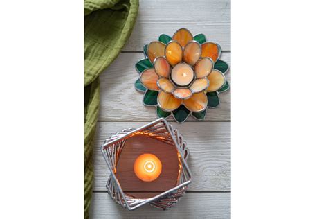 Shelburne Craft School — Stained Glass Luminaries