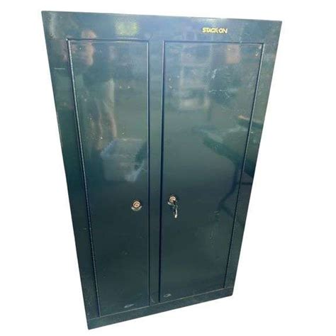 Stack On Double Door Gun Safe Green With Keys Ammo Shelves Rifle Rests Bartkus Auctioneers