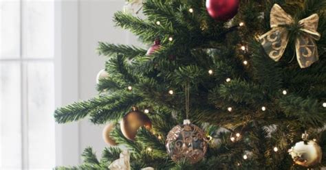 ასტროლოგები გირჩევენ რომელ დღეებში არ უნდა მორთოთ ნაძვის ხე ეს უნდა გაითვალისწინოთ