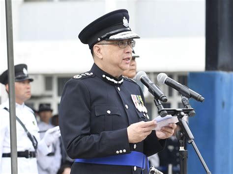 “修例风波”五个月警员经历了什么？港警“一哥”卸任前曾说这些卢伟聪