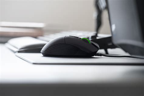 Razers New Basilisk Mouse Swaps Side Button For A Clutch Paddle KitGuru