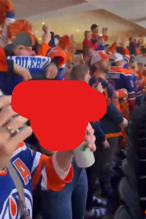 Edmonton Oilers Fan Flashes Crowd Video On Twitter Reddit