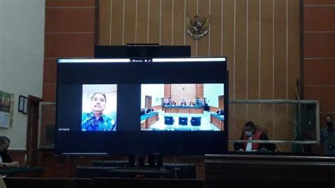 Roy Suryo Divonis Bulan Penjara Atas Kasus Meme Stupa Borobudur Mirip Jokowi Tribunjakarta