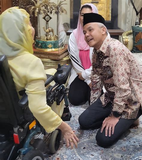Ganjar Pranowo Silaturahmi ke Kediaman Sinta Nuriyah Wahid : Okezone Nasional