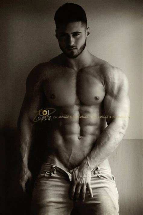 Fitness Model Mat Wolf Lpsg