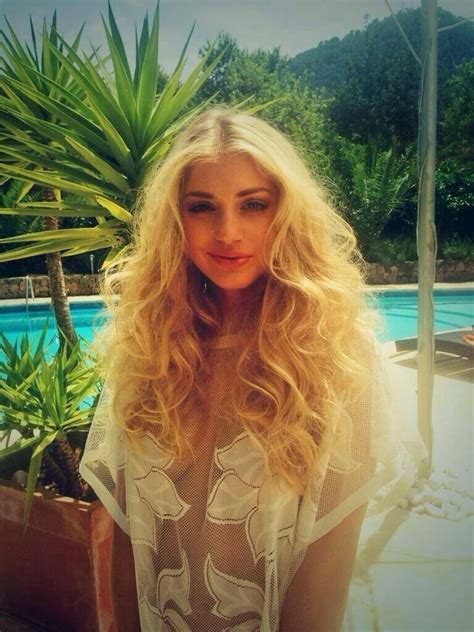 Picture Of Nicole Neal