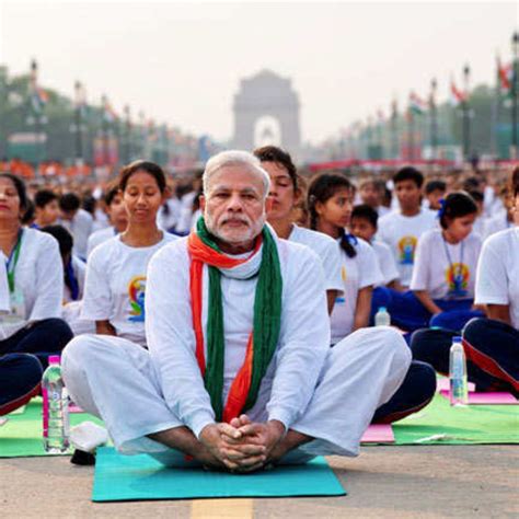 Yoga Day 2023 साल 2015 से 2022 तक जब जब पीएम मोदी ने योग से दिया