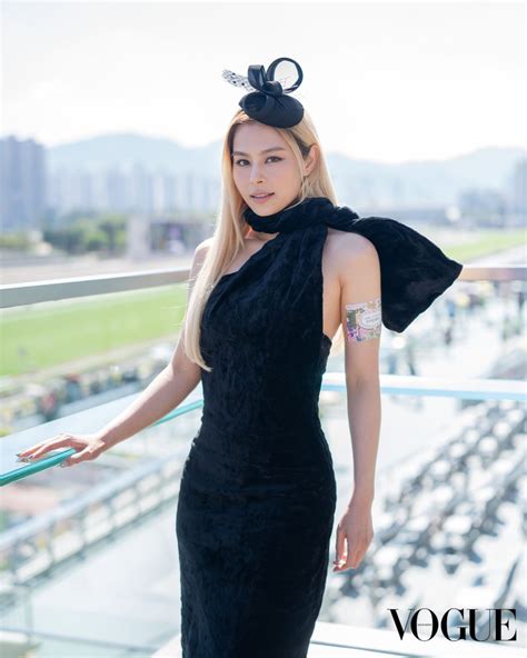 賽出時尚，見證最美麗的賽馬盛事！莎莎與香港賽馬會再度攜手舉辦「莎莎婦女銀袋日2023」！ Vogue Hong Kong