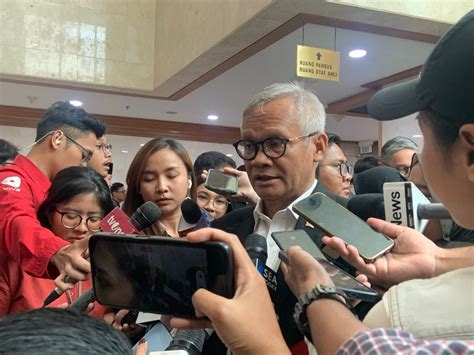 Politisi PDIP Tegaskan Hak Angket Tak Berkaitan Dengan Pemakzulan Jokowi