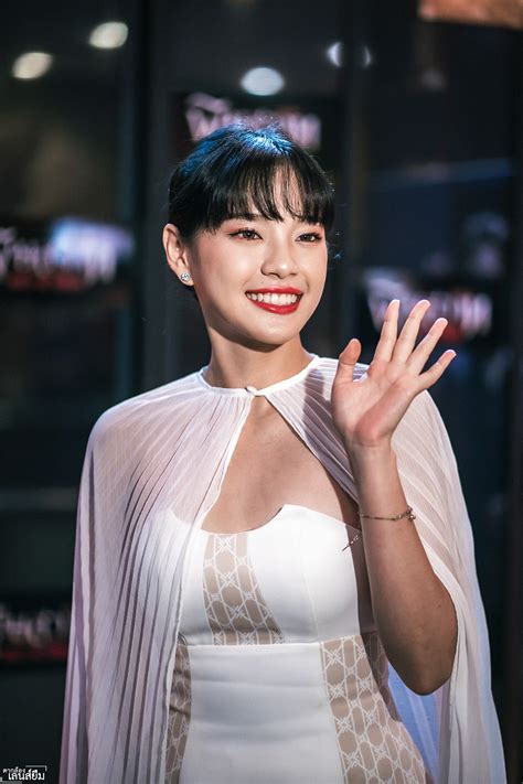 [ เฌอปราง อารีย์กุล คนสวย 6 รูป ]