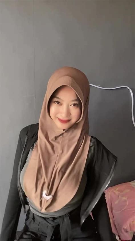 Tobrut hijab | Mode wanita, Sosok perempuan, Wanita