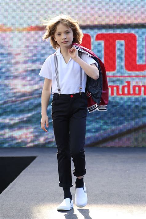 CÓNDOR en la pasarela Barcelona Petit Walking Estilo infantil Moda
