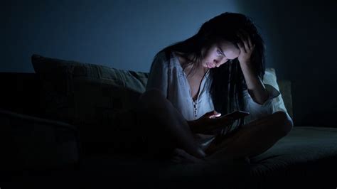 Cinco Enfermedades Causadas Por El Uso Excesivo Del Celular