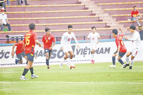 ဆီးဂိမ်းအမျိုးသားဘောလုံးပြိုင်ပွဲတွင် မြန်မာအသင်းအနိုင်ရ News And Periodical Enterprise