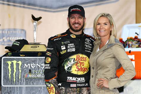 Sherry Pollex Nascars Cancer Fighter Dies At 44