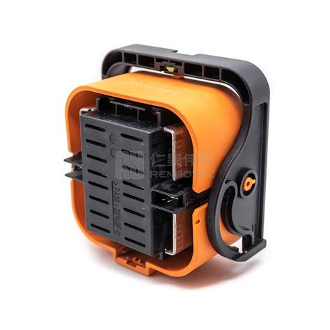 Automotive Connectors Msd 550a Plug With Fuse Renhotec