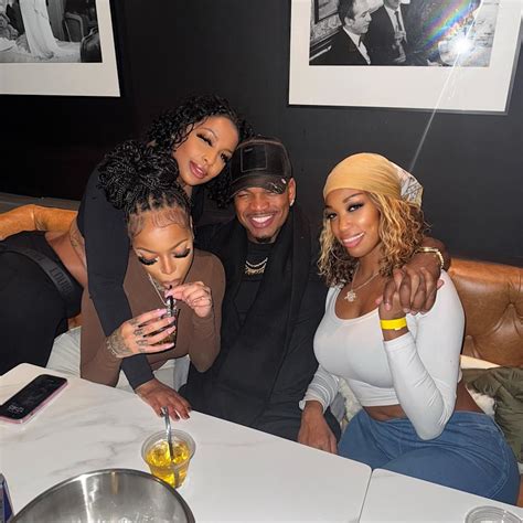 Ne Yo Introduces His 4 Girlfriends From Polyamorous Relationship ‘we Happy Over Here