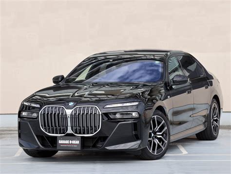 BMW740ⅾ xDrive Mスポーツ kuro fukuoka R5 金融車販売 買取 ローン中の車 ガレージイーギア