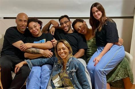 Quién es Kelly Cristina Nascimento la hija de Pelé biografía y fotos