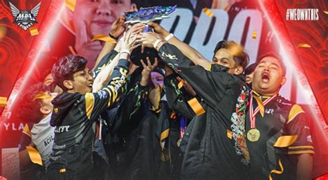 RRQ Hoshi Sabet Gelar Juara MPL ID Season 9 Gopos Id