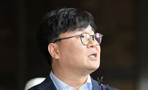 김여사 명품백 영상 서울의소리 기자 스토킹 혐의로 경찰 소환
