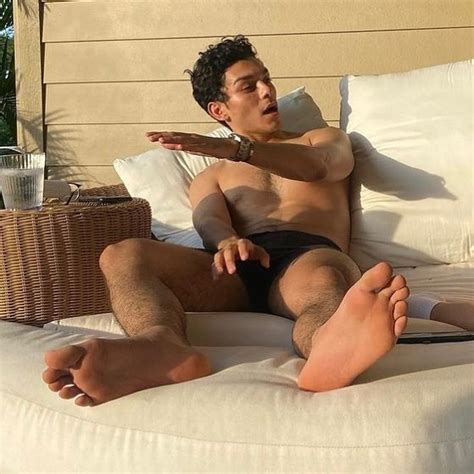 Anthony Keyvans Feet