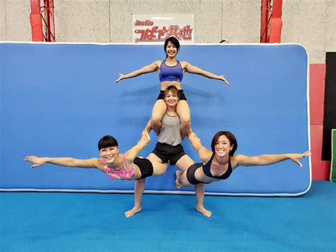 【rizin】渡辺華奈がポールダンス初挑戦、女子3人を持ち上げる ゴング格闘技