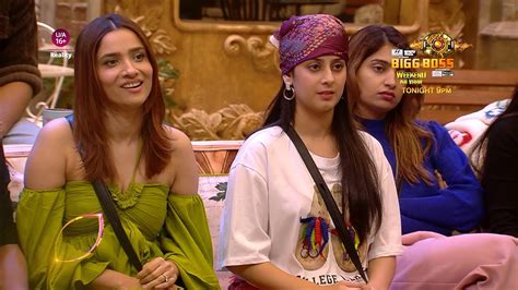 Bigg Boss 17 Promo Ghar Mein Wow Aunty Ki Entry Apne Andaz Mein Kiya