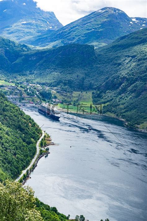 Geirangerfjord Ornesvingen