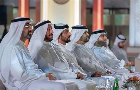 سلطان بن أحمد القاسمي يشهد حفل تخريج الدفعة الأولى من برنامج المتحدث
