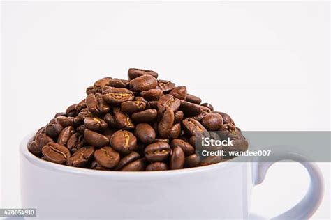Coffee Bean 흰색 종이 배경기술 0명에 대한 스톡 사진 및 기타 이미지 0명 2015년 갈색 Istock