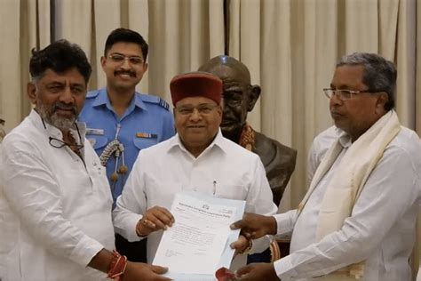 Karnataka Siddaramaiah Shivakumar Meet Governor Gehlot Stake Claim