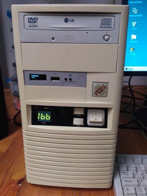 Retro Računalnik Intel Pentium 1 Vintage 166mhz