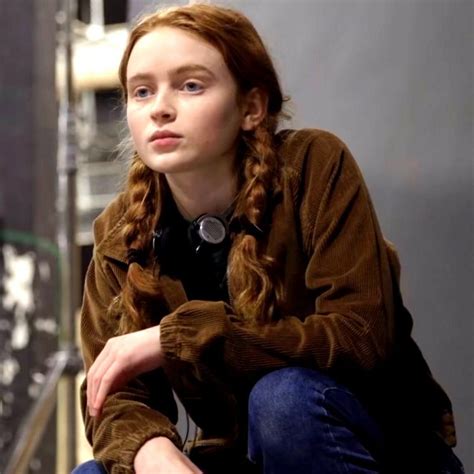 Sadie Sink Imagines Mm Asleep Sugestões De Filmes Netflix Fotos