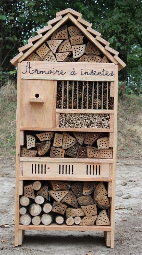 Armoirechalet à Insectes La Plaine