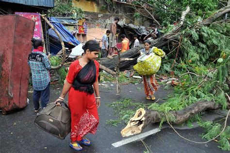 In Pictures Cyclone Amphan Leaves Trail Of Devastation In Bengal