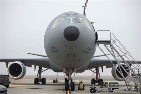 Dvids News Flying Crew Chiefs Keep The Mission Going