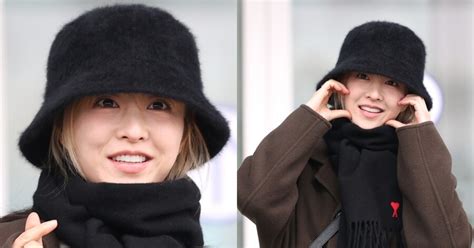 파격적인 금발 변신 박보영 다 가려도 사랑스러운 공항 패션